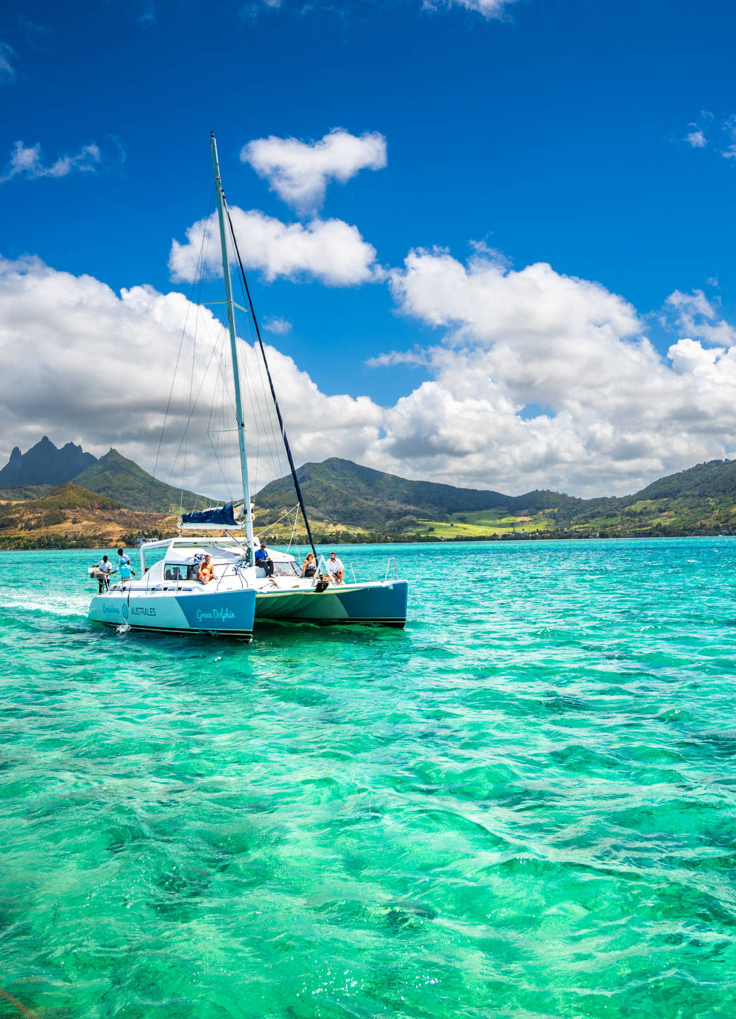 Catamaran Tour on Mauritius: Top Five Reasons | Edelweiss